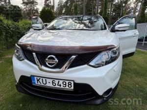 Balts Nissan Qashqai 2017 Daugavpils, ar dzinēja tilpumu 1.20 L un nobraukumu 54 tūkst. km par 11700 €, foto 5 vietnē AUTOMOTO.COM.LV
