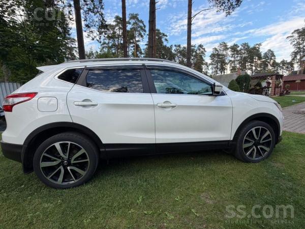 Balts Nissan Qashqai 2017 Daugavpils, ar dzinēja tilpumu 1.20 L un nobraukumu 54 tūkst. km par 11700 €, foto 5 vietnē AUTOMOTO.COM.LV
