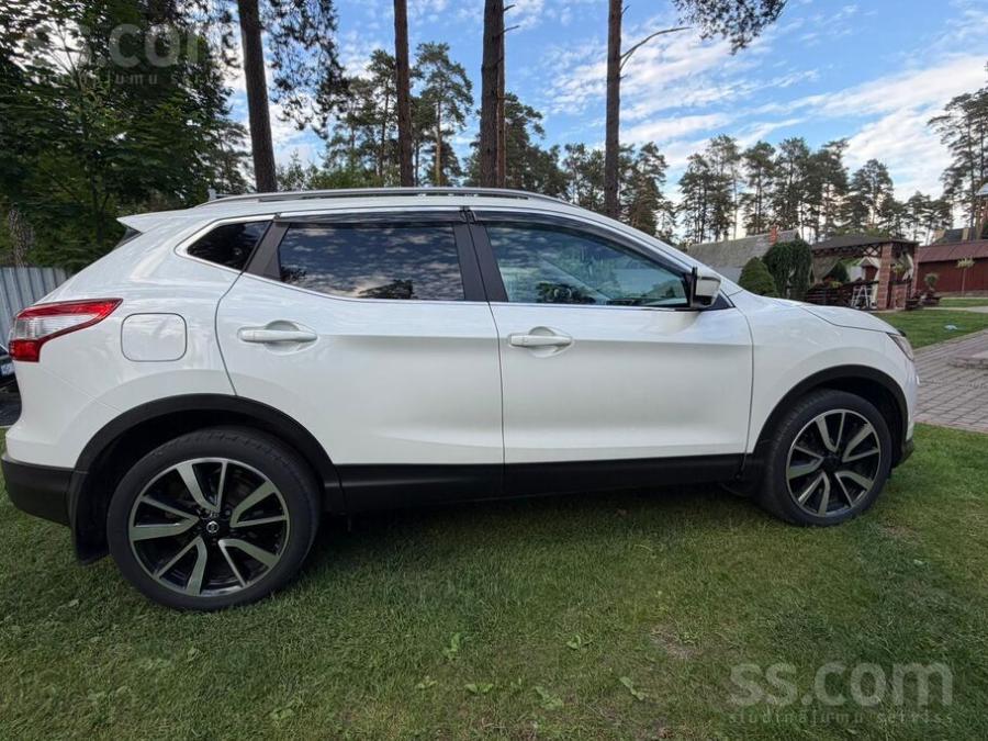 Balts Nissan Qashqai 2017 Daugavpils, ar dzinēja tilpumu 1.20 L un nobraukumu 54 tūkst. km par 11700 €, foto 6 vietnē AUTOMOTO.COM.LV