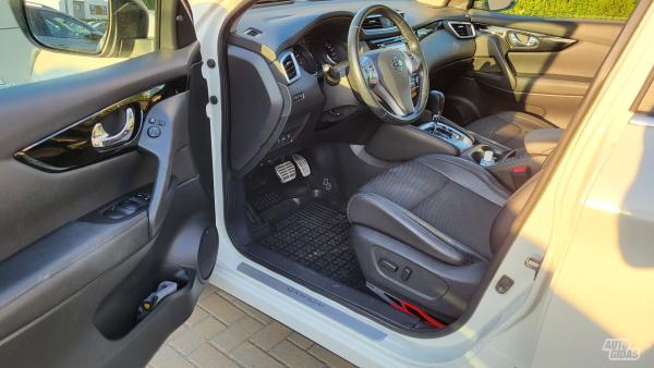Balts Nissan Qashqai 2017 Viļņa, ar dzinēja tilpumu 1.20 L un nobraukumu 90 tūkst. km par 11500 €, foto 5 vietnē AUTOMOTO.COM.LV