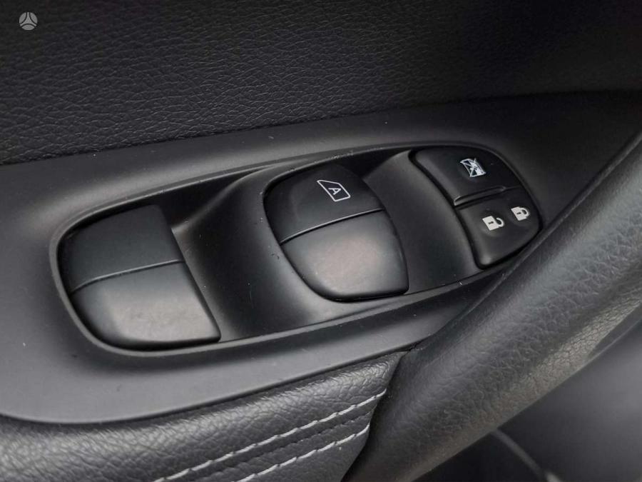 Balts Nissan Qashqai 2017 Viļņa, ar dzinēja tilpumu 1.20 L un nobraukumu 76 tūkst. km par 11499 €, foto 15 vietnē AUTOMOTO.COM.LV