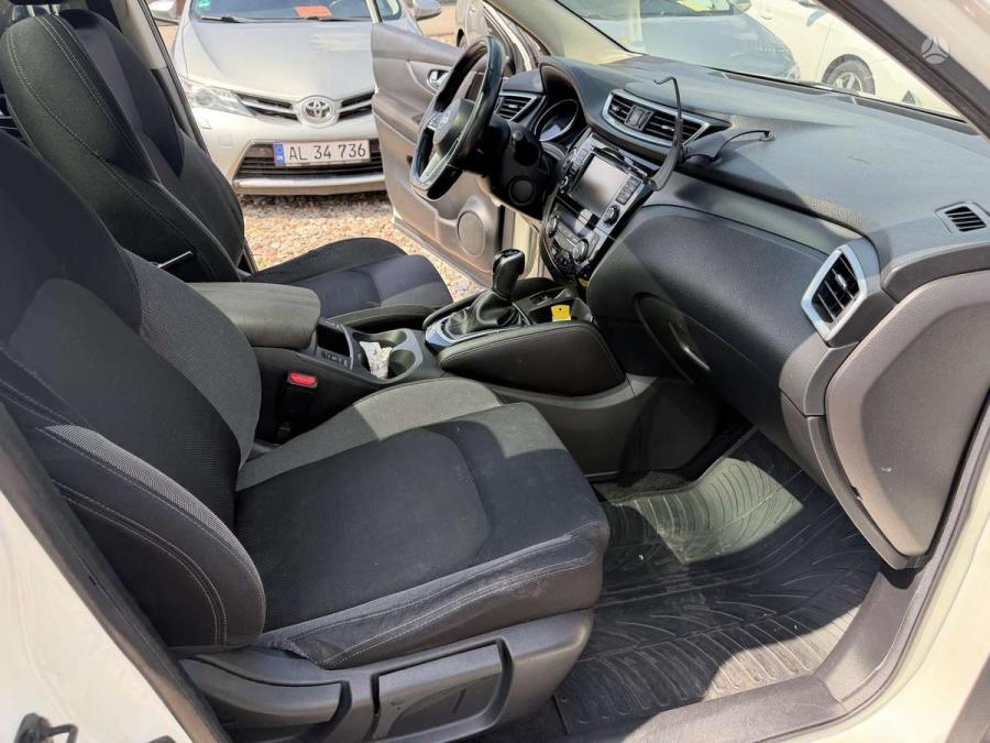 Balts Nissan Qashqai 2017 Utena, ar dzinēja tilpumu 1.20 L un nobraukumu 200 tūkst. km par 7690 €, foto 8 vietnē AUTOMOTO.COM.LV