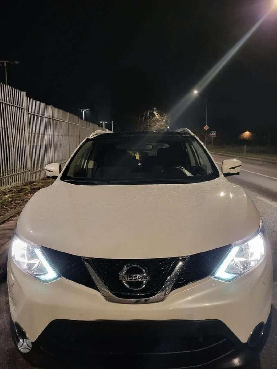 Balts Nissan Qashqai 2017 Viļņa, ar dzinēja tilpumu 1.20 L un nobraukumu 86 tūkst. km par 11000 €, foto 4 vietnē AUTOMOTO.COM.LV
