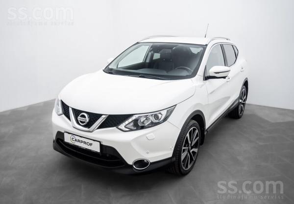 White Nissan Qashqai 2017 in Tallinn, with an engine capacity of 1.20 L and mileage of 92 thousand km for 12999 €, photo 1 on AUTOMOTO.COM.LV