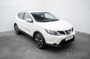White Nissan Qashqai 2017 in Tallinn, with an engine capacity of 1.20 L and mileage of 92 thousand km for 12999 €, photo 4 on AUTOMOTO.COM.LV