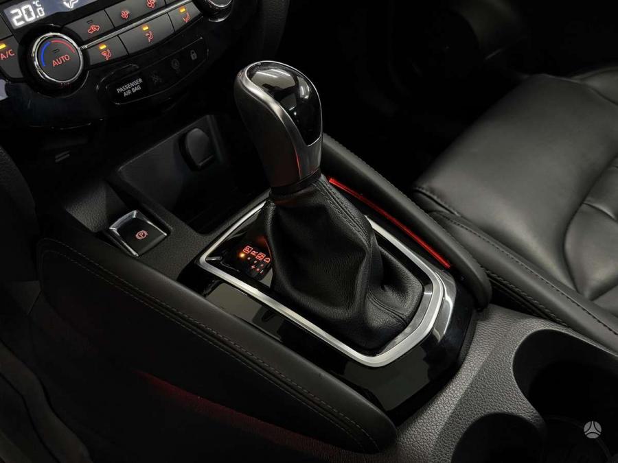 Balts Nissan Qashqai 2017 Kauņa, ar dzinēja tilpumu 1.60 L un nobraukumu 206 tūkst. km par 10200 €, foto 13 vietnē AUTOMOTO.COM.LV