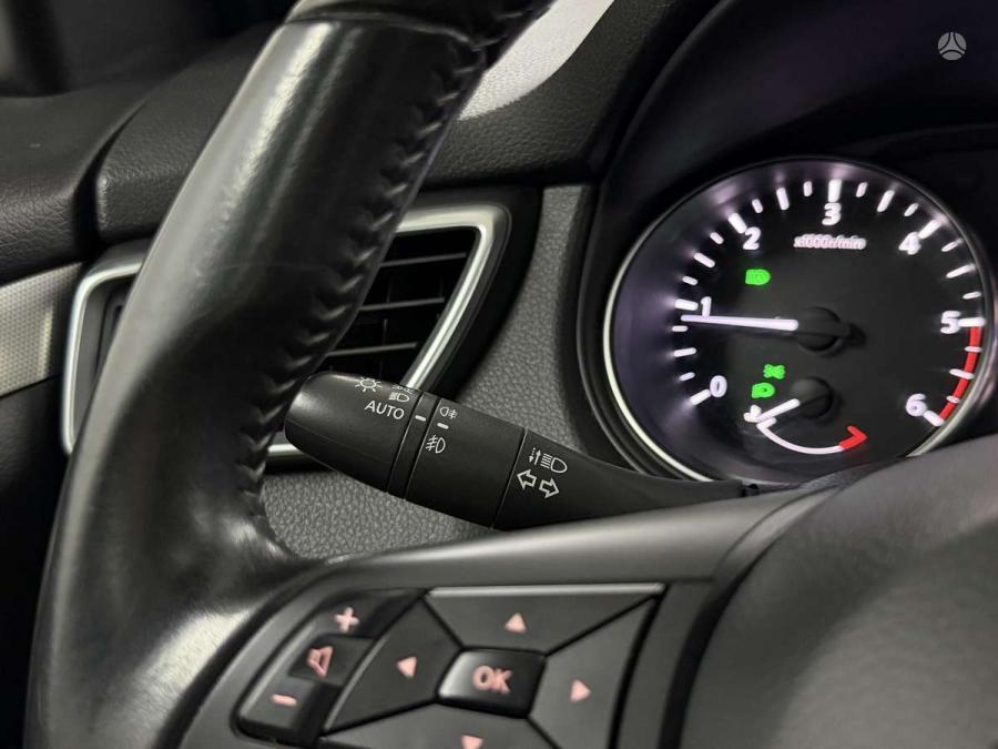 Balts Nissan Qashqai 2017 Kauņa, ar dzinēja tilpumu 1.60 L un nobraukumu 206 tūkst. km par 10200 €, foto 19 vietnē AUTOMOTO.COM.LV