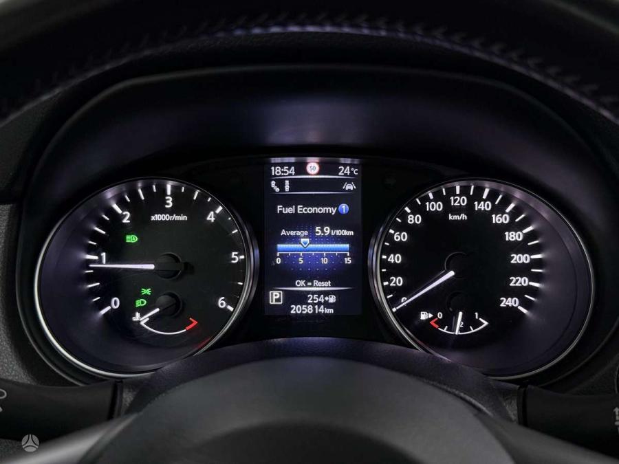 Balts Nissan Qashqai 2017 Kauņa, ar dzinēja tilpumu 1.60 L un nobraukumu 206 tūkst. km par 10200 €, foto 33 vietnē AUTOMOTO.COM.LV