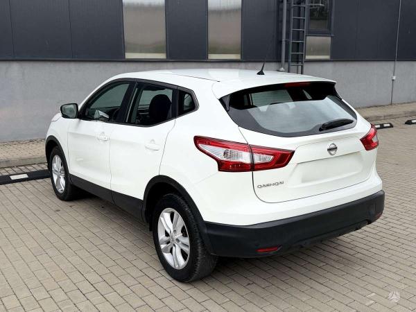 Balts Nissan Qashqai 2017 Viļņa, ar dzinēja tilpumu 1.60 L un nobraukumu 199 tūkst. km par 6600 €, foto 6 vietnē AUTOMOTO.COM.LV