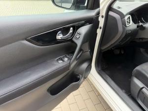 Balts Nissan Qashqai 2017 Viļņa, ar dzinēja tilpumu 1.60 L un nobraukumu 199 tūkst. km par 6600 €, foto 10 vietnē AUTOMOTO.COM.LV