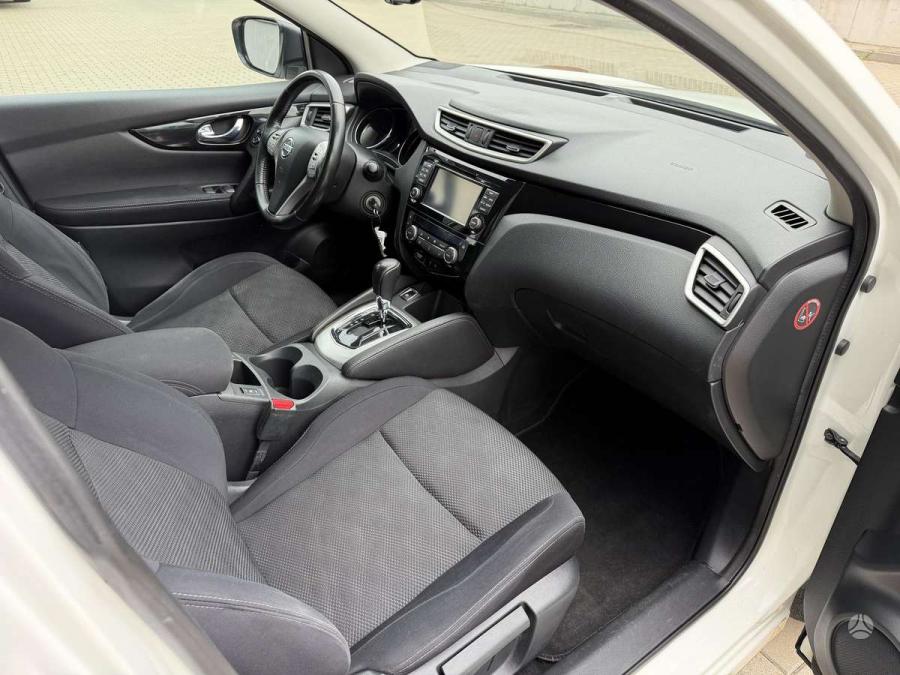 Balts Nissan Qashqai 2017 Viļņa, ar dzinēja tilpumu 1.60 L un nobraukumu 199 tūkst. km par 6600 €, foto 13 vietnē AUTOMOTO.COM.LV