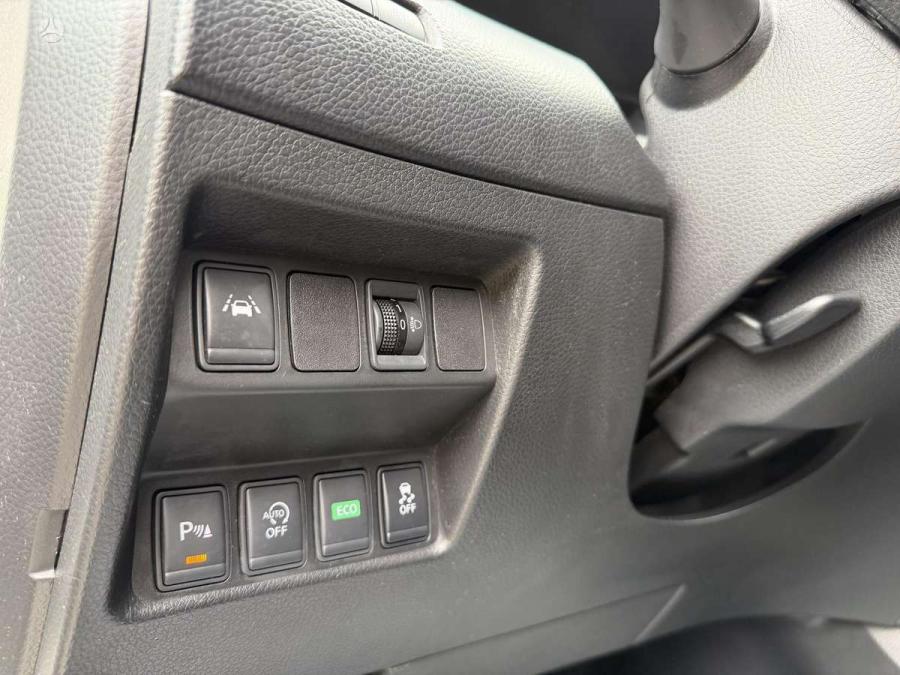 Balts Nissan Qashqai 2017 Viļņa, ar dzinēja tilpumu 1.60 L un nobraukumu 199 tūkst. km par 6600 €, foto 17 vietnē AUTOMOTO.COM.LV