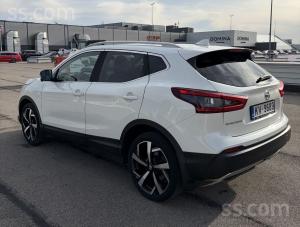 Balts Nissan Qashqai 2017 Rīga, ar dzinēja tilpumu 1.20 L un nobraukumu 84 tūkst. km par 13500 €, foto 3 vietnē AUTOMOTO.COM.LV