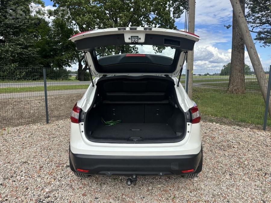 Balts Nissan Qashqai 2017 Cēsis, ar dzinēja tilpumu 1.20 L un nobraukumu 0 tūkst. km par 9900 €, foto 13 vietnē AUTOMOTO.COM.LV
