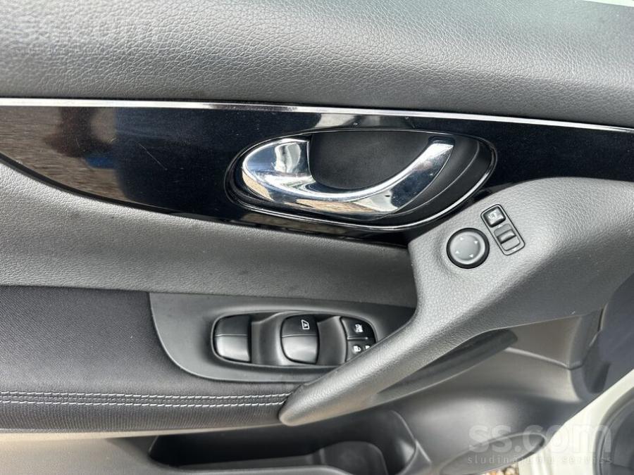 Balts Nissan Qashqai 2017 Cēsis, ar dzinēja tilpumu 1.20 L un nobraukumu 0 tūkst. km par 9900 €, foto 14 vietnē AUTOMOTO.COM.LV
