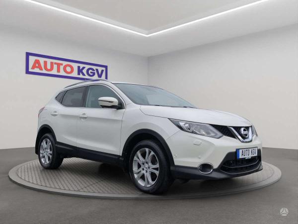 White Nissan Qashqai 2017 in Vilnius, with an engine capacity of 1.20 L and mileage of 105 thousand km for 10999 €, photo 7 on AUTOMOTO.COM.LV