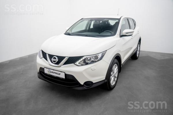 White Nissan Qashqai 2017 in Tallinn, with an engine capacity of 1.20 L and mileage of 138 thousand km for 9599 €, photo 1 on AUTOMOTO.COM.LV