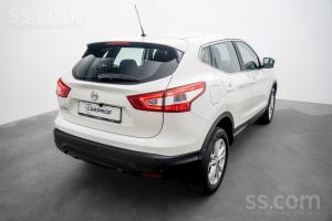 Balts Nissan Qashqai 2017 Tallina, ar dzinēja tilpumu 1.20 L un nobraukumu 138 tūkst. km par 9599 €, foto 4 vietnē AUTOMOTO.COM.LV