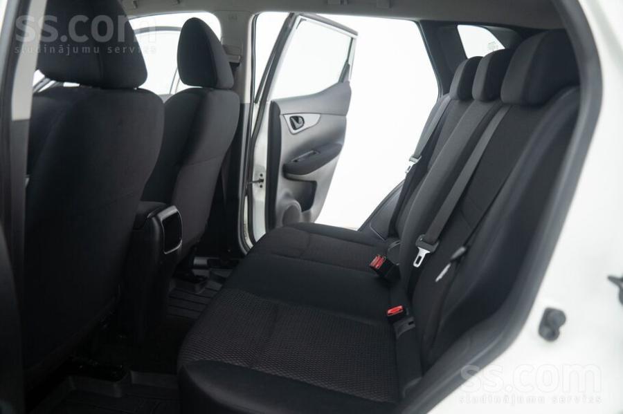 Balts Nissan Qashqai 2017 Tallina, ar dzinēja tilpumu 1.20 L un nobraukumu 138 tūkst. km par 9599 €, foto 11 vietnē AUTOMOTO.COM.LV