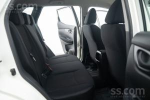 Balts Nissan Qashqai 2017 Tallina, ar dzinēja tilpumu 1.20 L un nobraukumu 138 tūkst. km par 9599 €, foto 12 vietnē AUTOMOTO.COM.LV