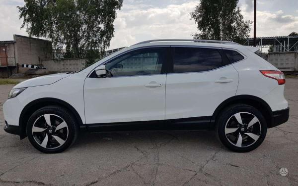 Balts Nissan Qashqai 2017 Šauļi, ar dzinēja tilpumu 1.46 L un nobraukumu 188 tūkst. km par 8800 €, foto 7 vietnē AUTOMOTO.COM.LV