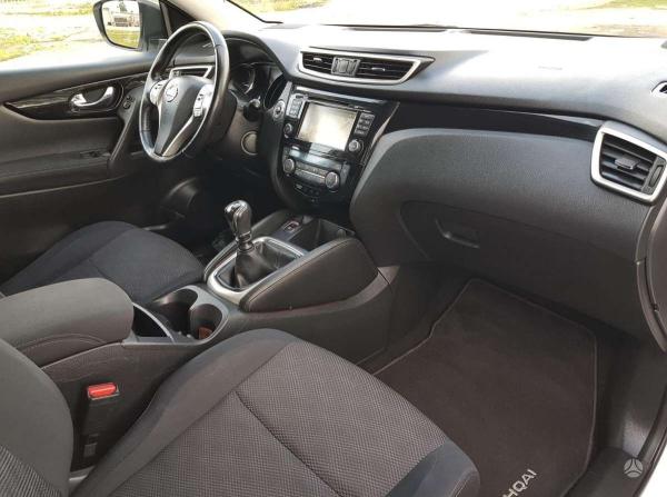 Balts Nissan Qashqai 2017 Šauļi, ar dzinēja tilpumu 1.46 L un nobraukumu 188 tūkst. km par 8800 €, foto 9 vietnē AUTOMOTO.COM.LV