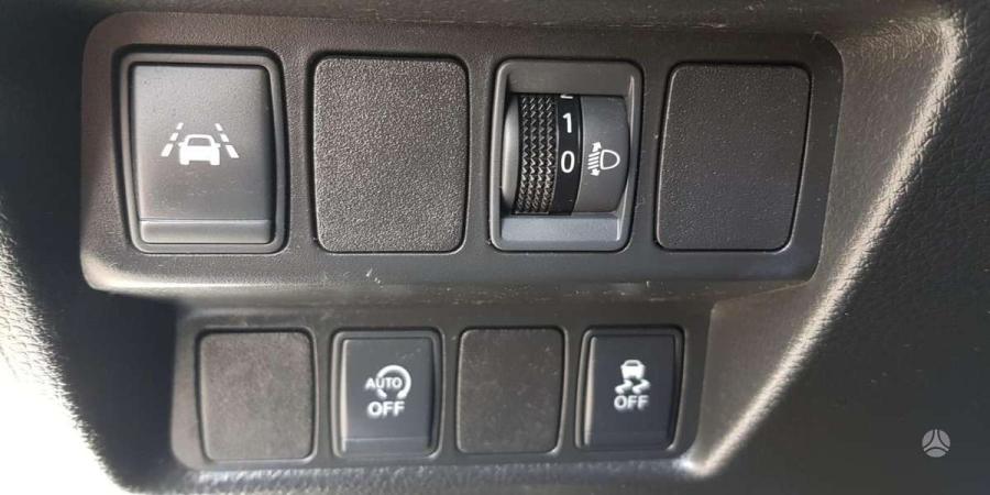 Balts Nissan Qashqai 2017 Šauļi, ar dzinēja tilpumu 1.46 L un nobraukumu 188 tūkst. km par 8800 €, foto 17 vietnē AUTOMOTO.COM.LV