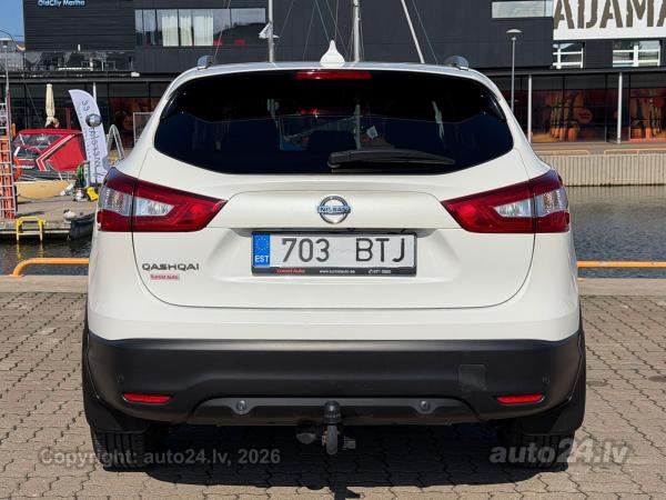 Balts Nissan Qashqai 2017 Tallina, ar dzinēja tilpumu 1.20 L un nobraukumu 123 tūkst. km par 9490 €, foto 5 vietnē AUTOMOTO.COM.LV
