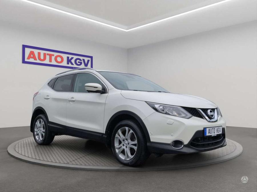 White Nissan Qashqai 2017 in Vilnius, with an engine capacity of 1.20 L and mileage of 105 thousand km for 10499 €, photo 8 on AUTOMOTO.COM.LV
