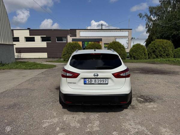 Nissan Qashqai 2017 Kauņa vietnē Balts Nissan Qashqai 2017 Kauņa, ar dzinēja tilpumu 1.46 L un nobraukumu 178 tūkst. km par 9000 €, foto 5 vietnē AUTOMOTO.COM.LV