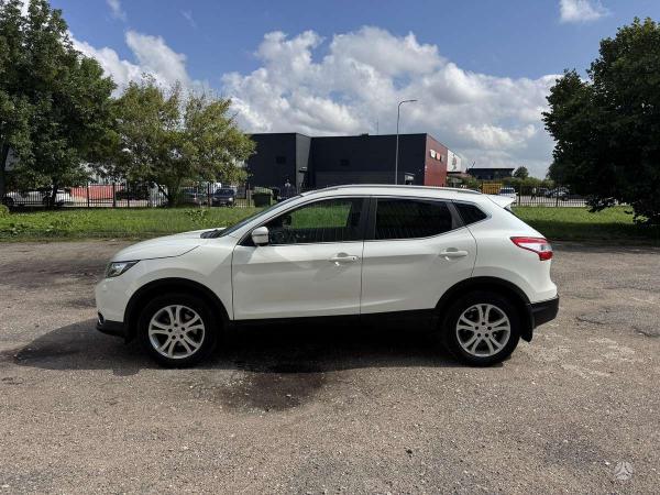 Nissan Qashqai 2017 Kauņa vietnē Balts Nissan Qashqai 2017 Kauņa, ar dzinēja tilpumu 1.46 L un nobraukumu 178 tūkst. km par 9000 €, foto 7 vietnē AUTOMOTO.COM.LV