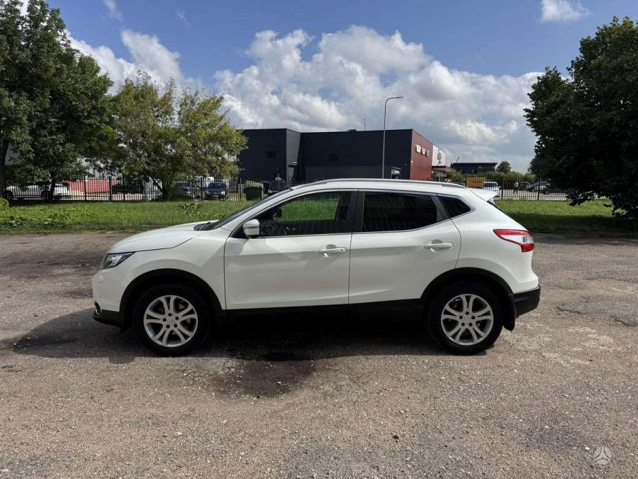 Balts Nissan Qashqai 2017 Kauņa, ar dzinēja tilpumu 1.46 L un nobraukumu 178 tūkst. km par 9000 €, foto 7 vietnē AUTOMOTO.COM.LV
