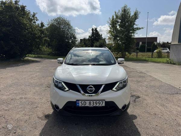 Nissan Qashqai 2017 Kauņa vietnē Balts Nissan Qashqai 2017 Kauņa, ar dzinēja tilpumu 1.46 L un nobraukumu 178 tūkst. km par 9000 €, foto 9 vietnē AUTOMOTO.COM.LV