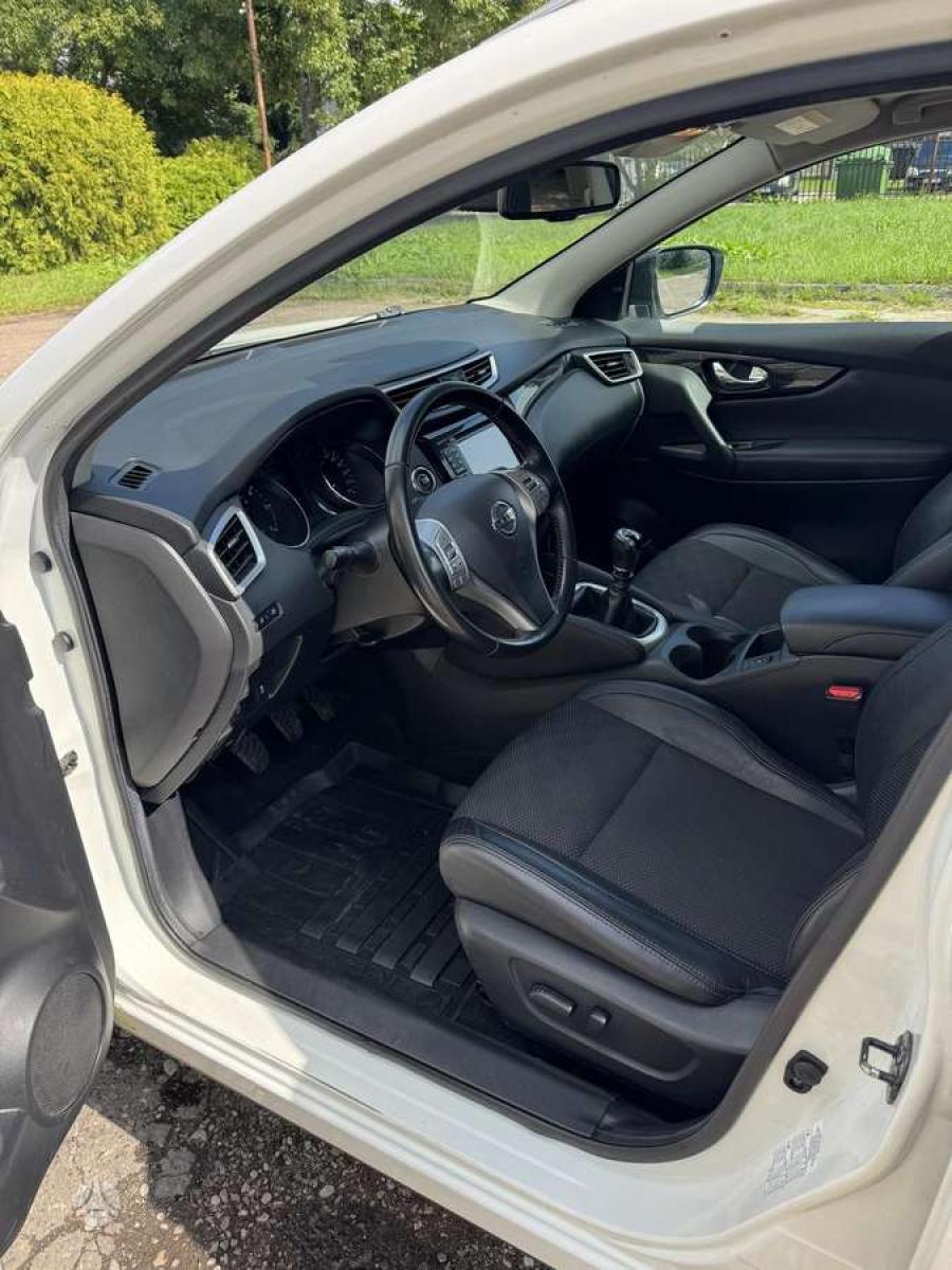 Balts Nissan Qashqai 2017 Kauņa, ar dzinēja tilpumu 1.46 L un nobraukumu 178 tūkst. km par 9000 €, foto 16 vietnē AUTOMOTO.COM.LV
