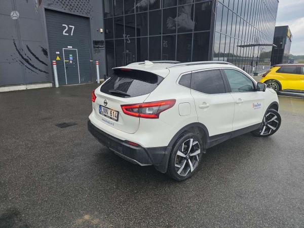 Nissan Qashqai 2017 Kauņa vietnē Balts Nissan Qashqai 2017 Kauņa, ar dzinēja tilpumu 1.20 L un nobraukumu 186 tūkst. km par 10500 €, foto 3 vietnē AUTOMOTO.COM.LV