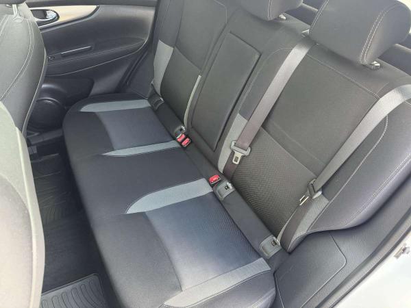 Balts Nissan Qashqai 2017 Utena, ar dzinēja tilpumu 1.20 L un nobraukumu 200 tūkst. km par 7690 €, foto 9 vietnē AUTOMOTO.COM.LV