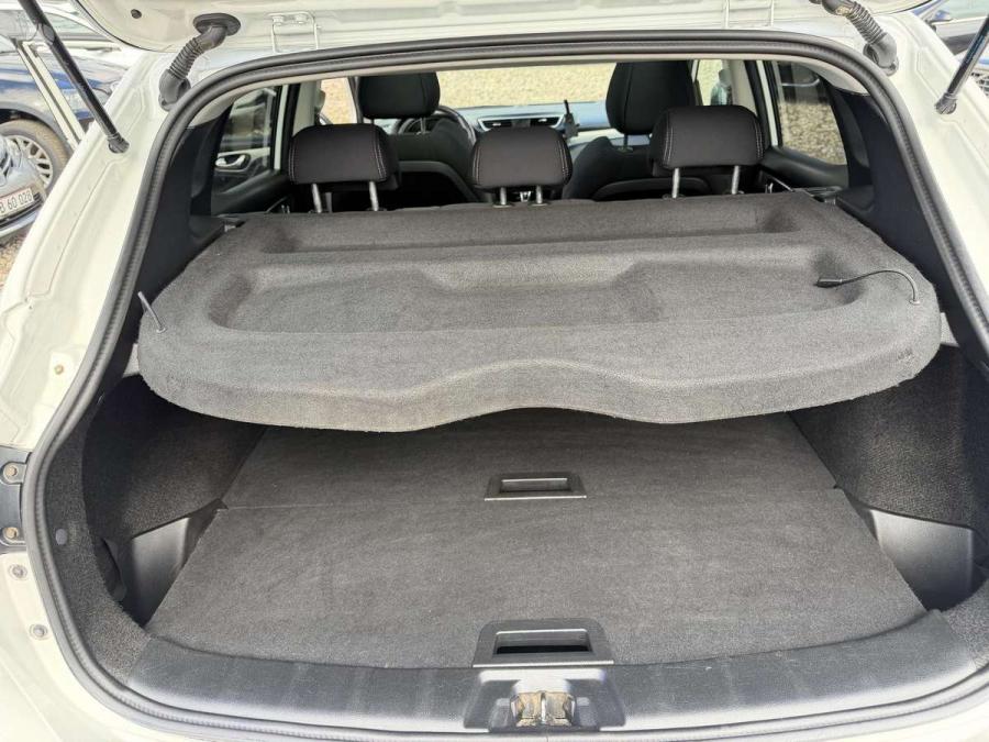 Balts Nissan Qashqai 2017 Utena, ar dzinēja tilpumu 1.20 L un nobraukumu 200 tūkst. km par 7690 €, foto 16 vietnē AUTOMOTO.COM.LV