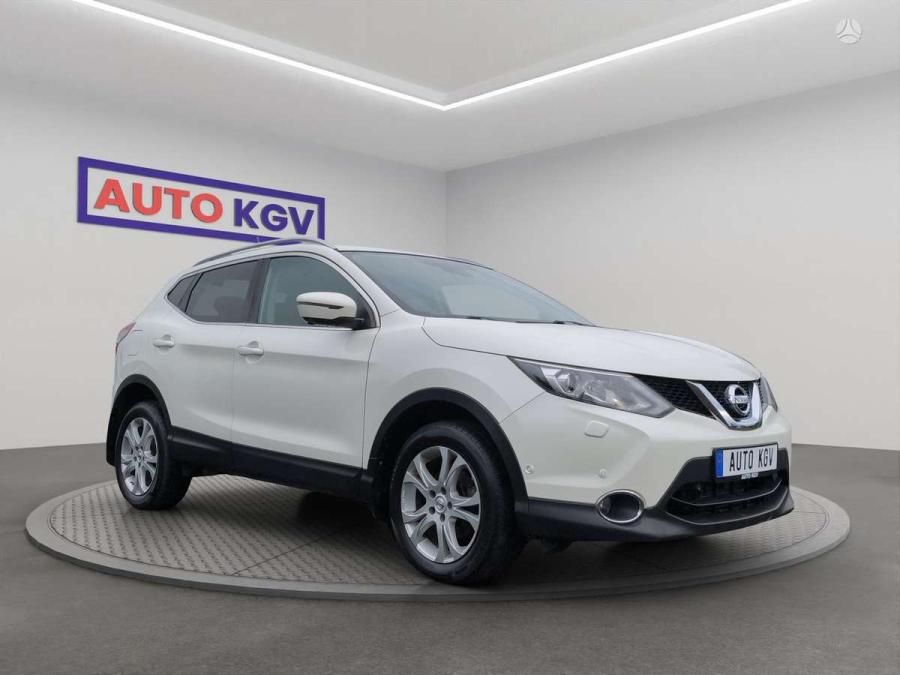 White Nissan Qashqai 2017 in Vilnius, with an engine capacity of 1.20 L and mileage of 105 thousand km for 10499 €, photo 8 on AUTOMOTO.COM.LV