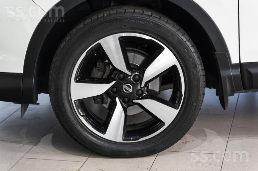 Balts Nissan Qashqai 2017 Rīga, ar dzinēja tilpumu 1.20 L un nobraukumu 132 tūkst. km par 9900 €, foto 10 vietnē AUTOMOTO.COM.LV