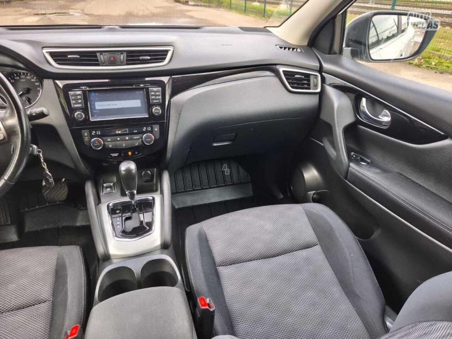 Balts Nissan Qashqai 2017 Šauļi, ar dzinēja tilpumu 1.20 L un nobraukumu 121 tūkst. km par 9900 €, foto 12 vietnē AUTOMOTO.COM.LV