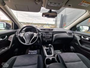 White Nissan Qashqai 2017 in Vilnius, with an engine capacity of 1.20 L and mileage of 129 thousand km for 8500 €, photo 18 on AUTOMOTO.COM.LV