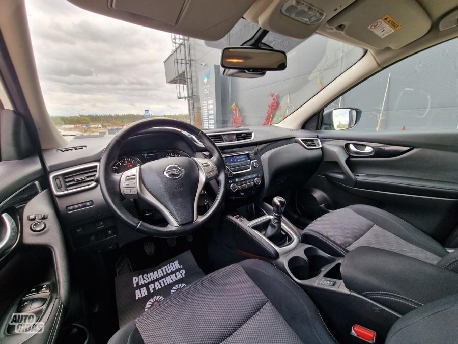 White Nissan Qashqai 2017 in Vilnius, with an engine capacity of 1.20 L and mileage of 129 thousand km for 8500 €, photo 19 on AUTOMOTO.COM.LV