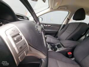 White Nissan Qashqai 2017 in Vilnius, with an engine capacity of 1.20 L and mileage of 129 thousand km for 8500 €, photo 24 on AUTOMOTO.COM.LV
