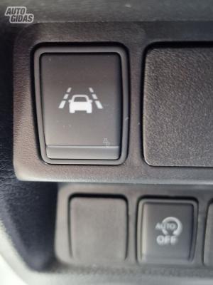 White Nissan Qashqai 2017 in Vilnius, with an engine capacity of 1.20 L and mileage of 129 thousand km for 8500 €, photo 25 on AUTOMOTO.COM.LV