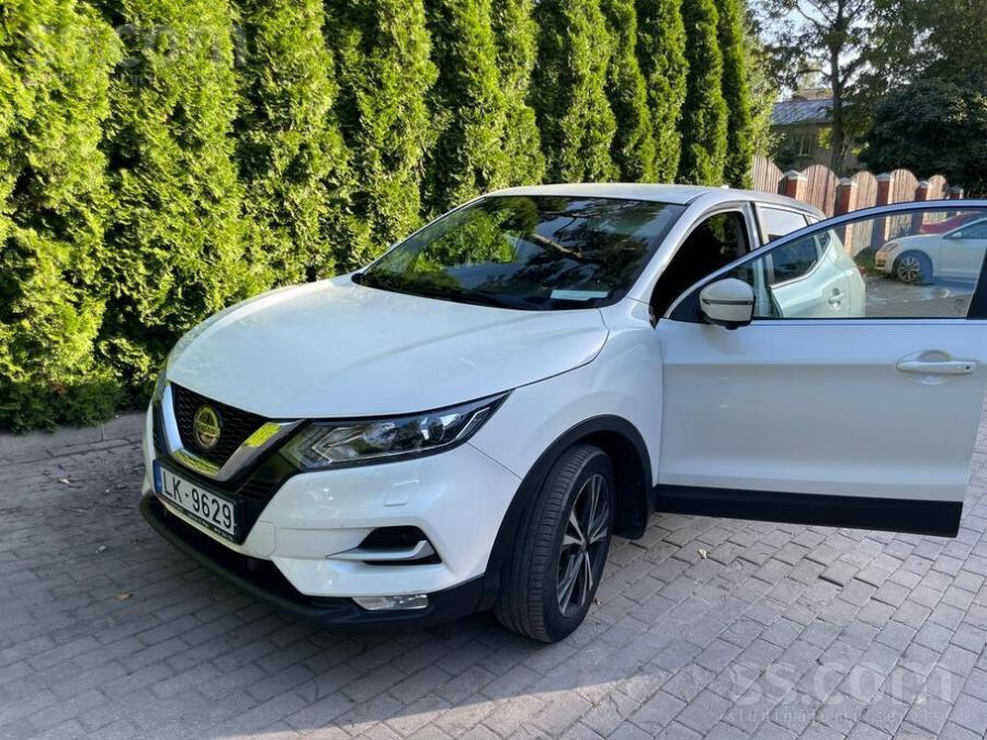 Balts Nissan Qashqai 2018 Jūrmala, ar dzinēja tilpumu 1.20 L un nobraukumu 110 tūkst. km par 13000 €, foto 1 vietnē AUTOMOTO.COM.LV