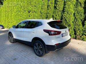 Balts Nissan Qashqai 2018 Jūrmala, ar dzinēja tilpumu 1.20 L un nobraukumu 110 tūkst. km par 13000 €, foto 3 vietnē AUTOMOTO.COM.LV