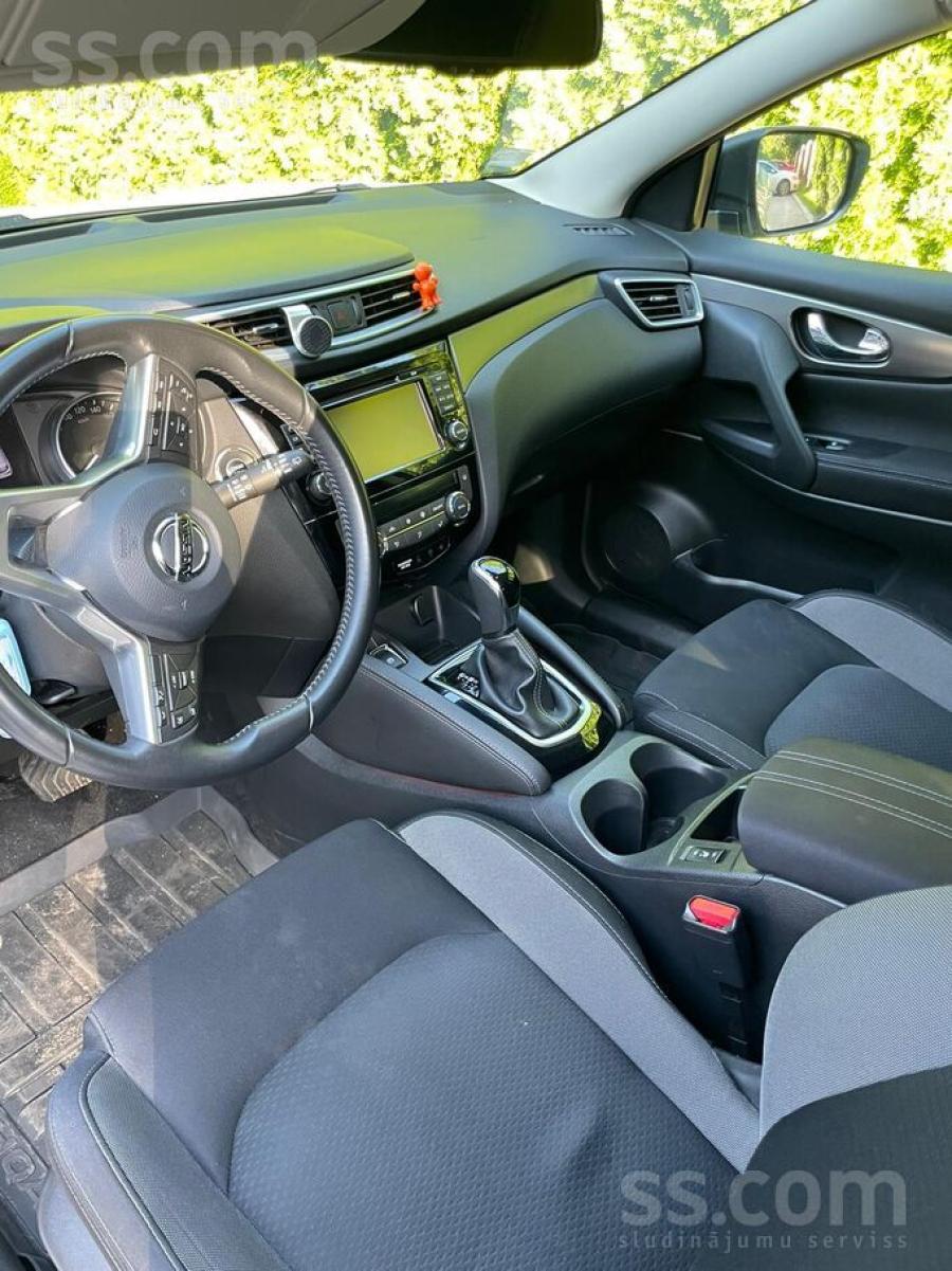 Balts Nissan Qashqai 2018 Jūrmala, ar dzinēja tilpumu 1.20 L un nobraukumu 110 tūkst. km par 13000 €, foto 5 vietnē AUTOMOTO.COM.LV
