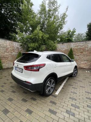 Balts Nissan Qashqai 2018 Rīga, ar dzinēja tilpumu 1.20 L un nobraukumu 136 tūkst. km par 12990 €, foto 3 vietnē AUTOMOTO.COM.LV