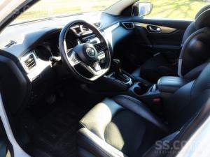 Balts Nissan Qashqai 2018 Rīga, ar dzinēja tilpumu 1.20 L un nobraukumu 136 tūkst. km par 12990 €, foto 6 vietnē AUTOMOTO.COM.LV
