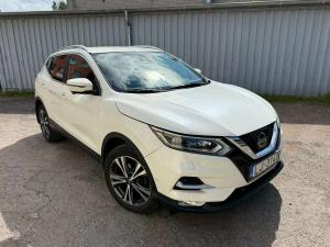 Balts Nissan Qashqai 2018 Rīga, ar dzinēja tilpumu 1.20 L un nobraukumu 139 tūkst. km par 11800 €, foto  vietnē AUTOMOTO.COM.LV